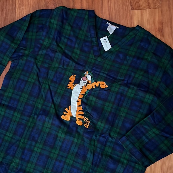Disney | Intimates & Sleepwear | Rare Vintage Tigger Fleece Nightgown ...